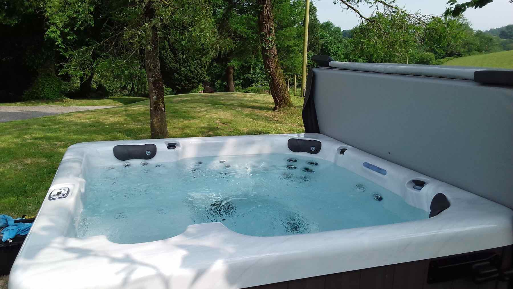 Is It Time to Replace My Hot Tub Cover? - Welsh Hot Tubs