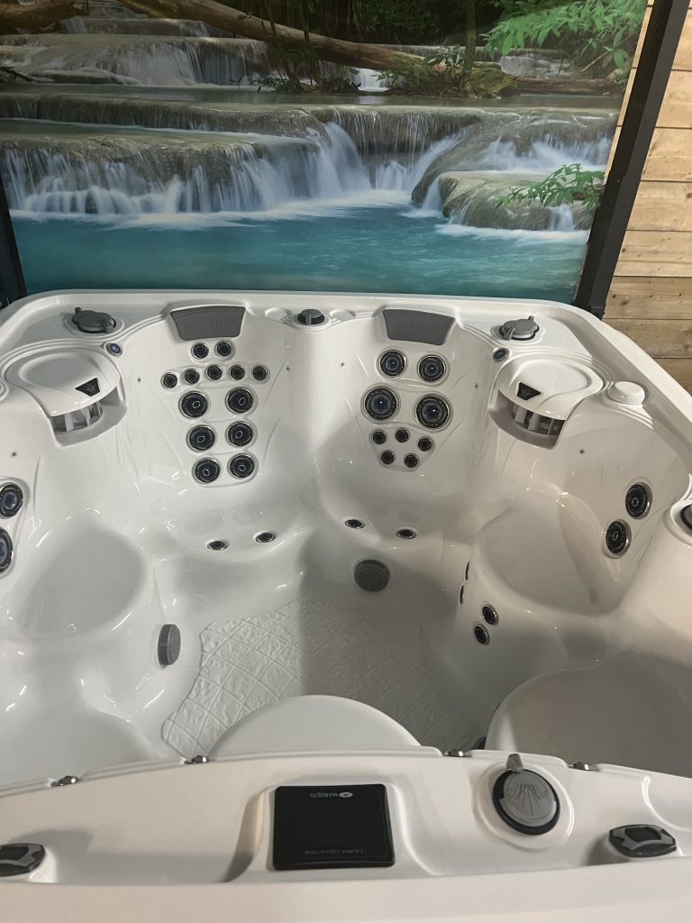 Marquis Spas Crown Euphoria - Welsh Hot Tubs